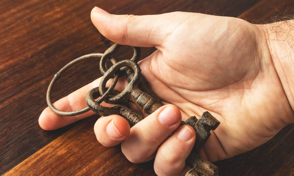 Pinchas: How Many Keys Do You Have? - Jewish Insights
